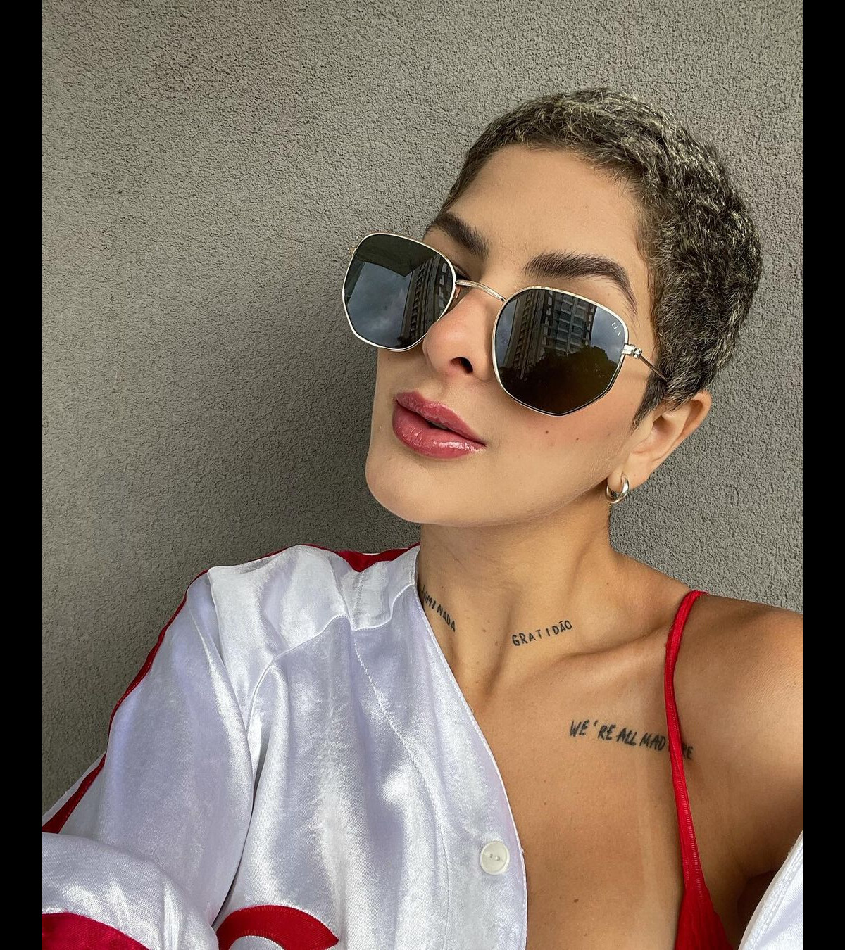 Foto: Lary Bottino não avisou às amigas que a acompanharam na festa ...