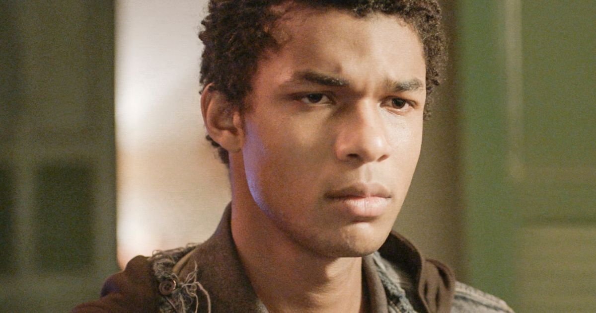 Ravi (Juan Paiva) ganha um novo amor na novela 'Um Lugar ao Sol ...