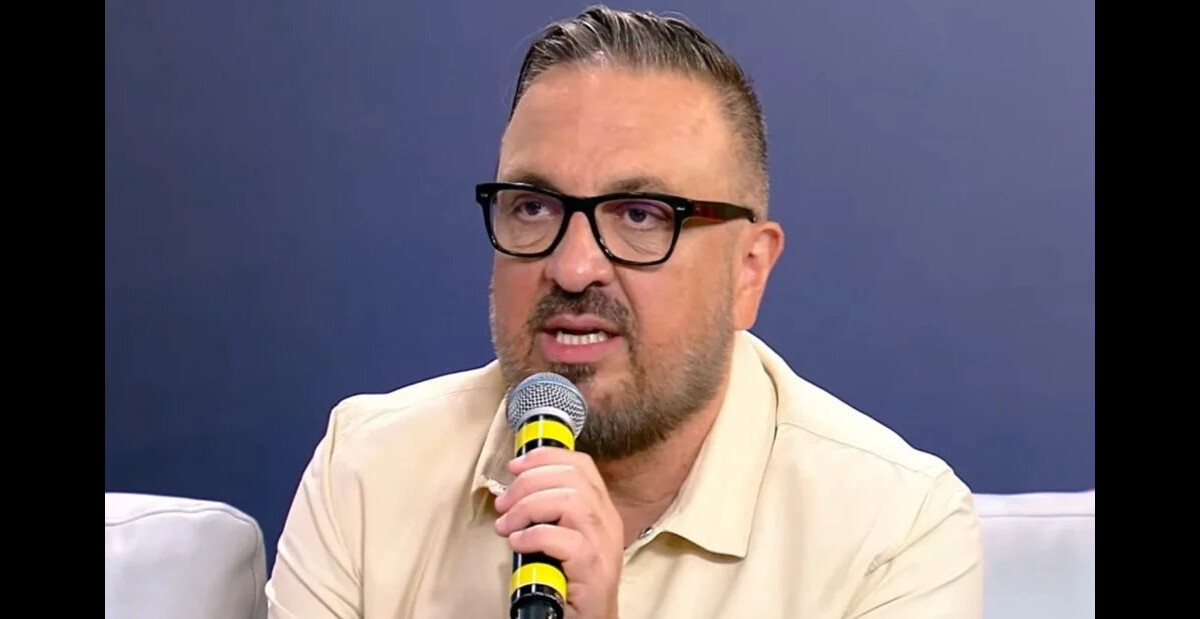 Foto: A Fazenda: Rodrigo Carelli confirma renovação da emissora com ...