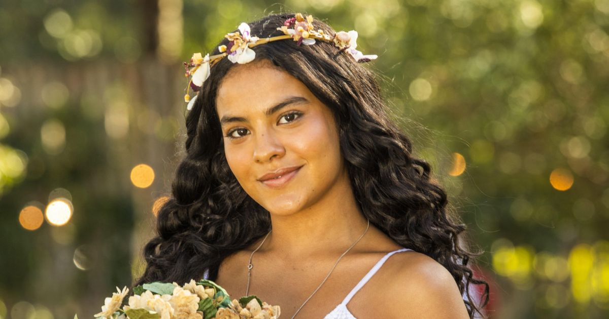 Novela 'Vai na Fé' tem no elenco Bella Campos; atriz será Jéssica, filha de Sol (Sheron Menezzes ...