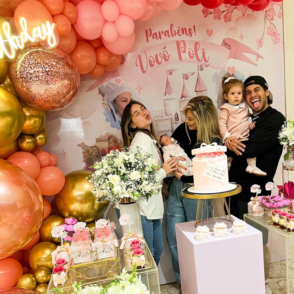 Foto: Poliana Rocha é avó de Maria Alice e Maria Flor - Purepeople