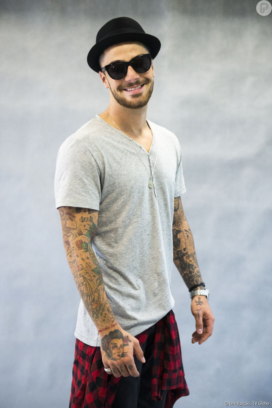 Felipe Titto dá detalhes sobre vida amorosa e revela salário no começo ...