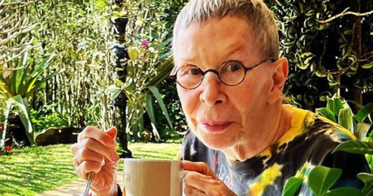 Saúde de Rita Lee hoje: cantora de 75 anos é internada em hospital de ...