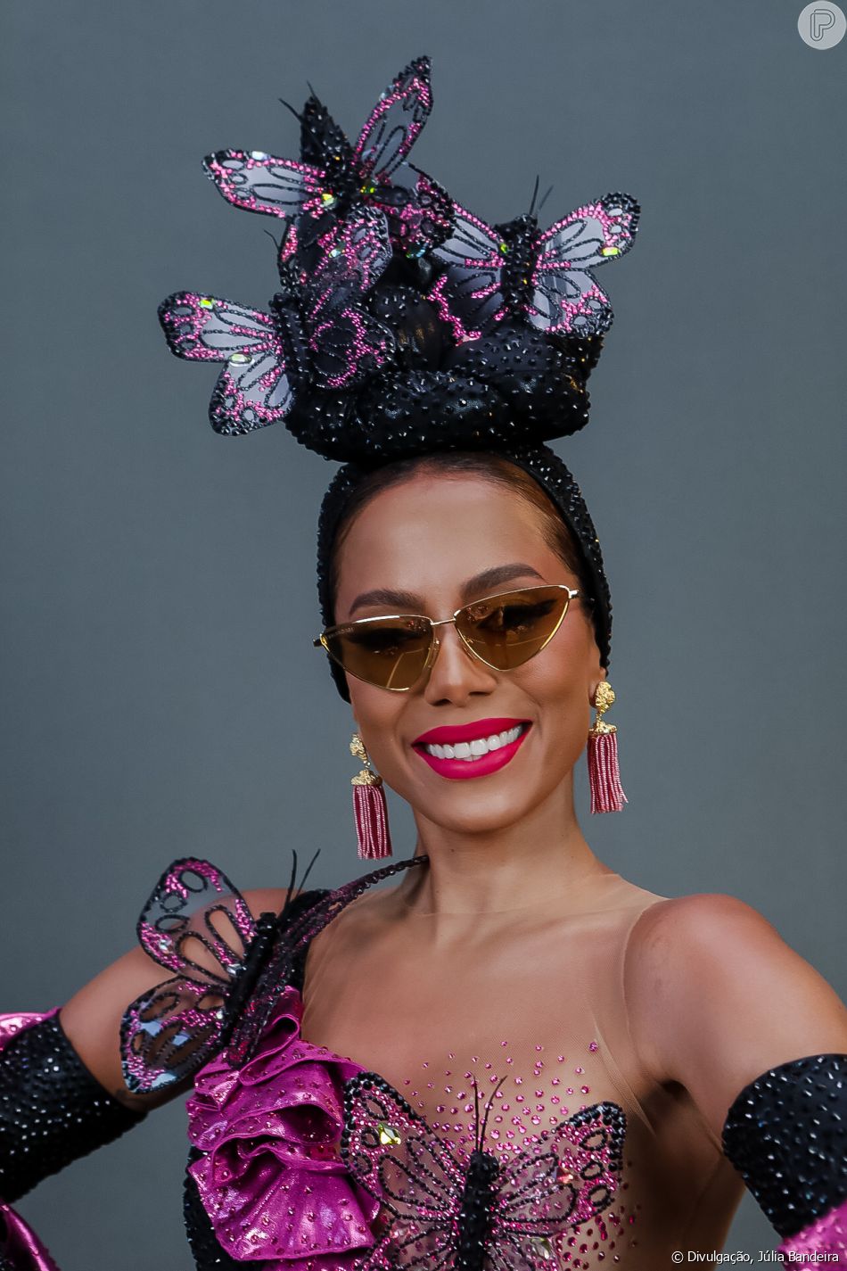 Anitta no Carnaval 2023: cantora usa look inspirado em Carmen Miranda e ...