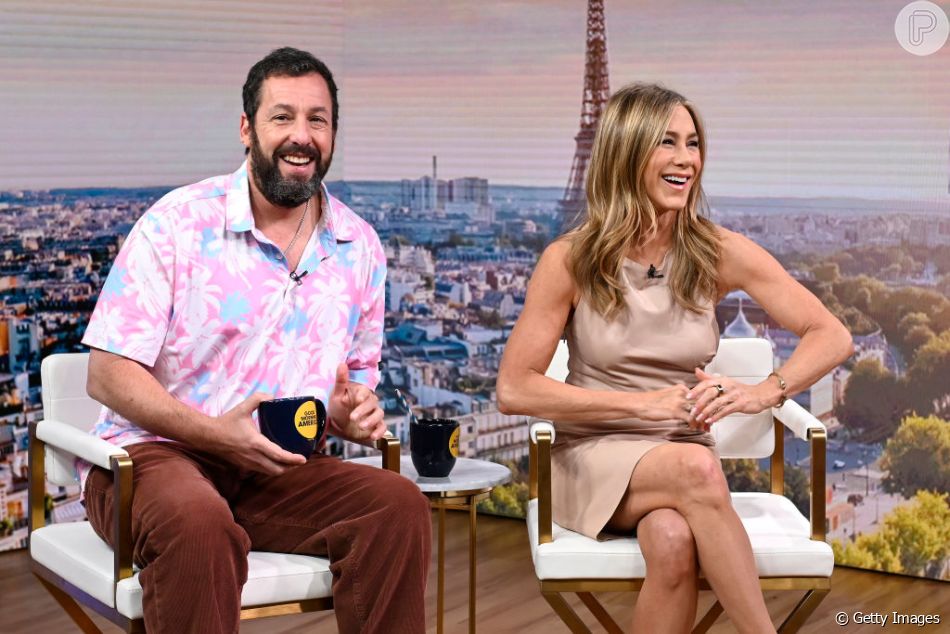 'Mistério em Paris': filme da Netflix com Jennifer Aniston e Adam ...