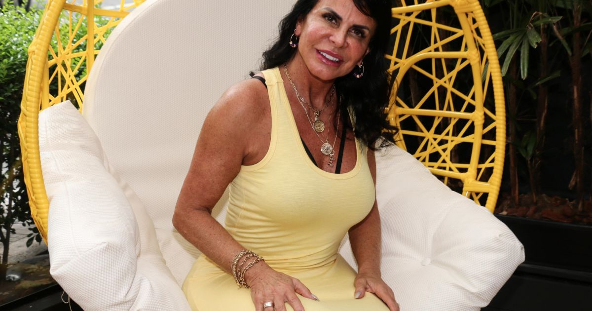 Gretchen é adepta aos procedimentos estéticos e cirurgias plásticas ...
