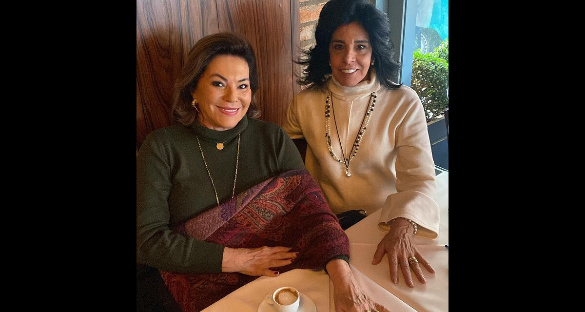 Foto: Beth Szafir atualmente tem 54 anos. - Purepeople