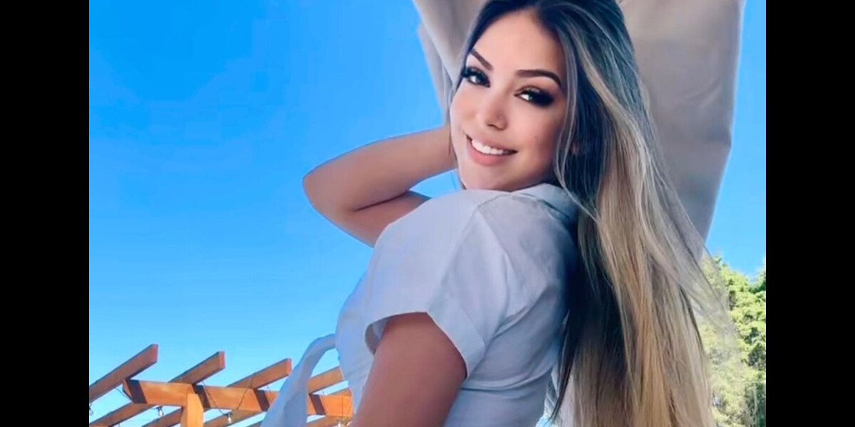 Foto: Melody anuncia nova música, 'Barbie de Chapéu' - Purepeople