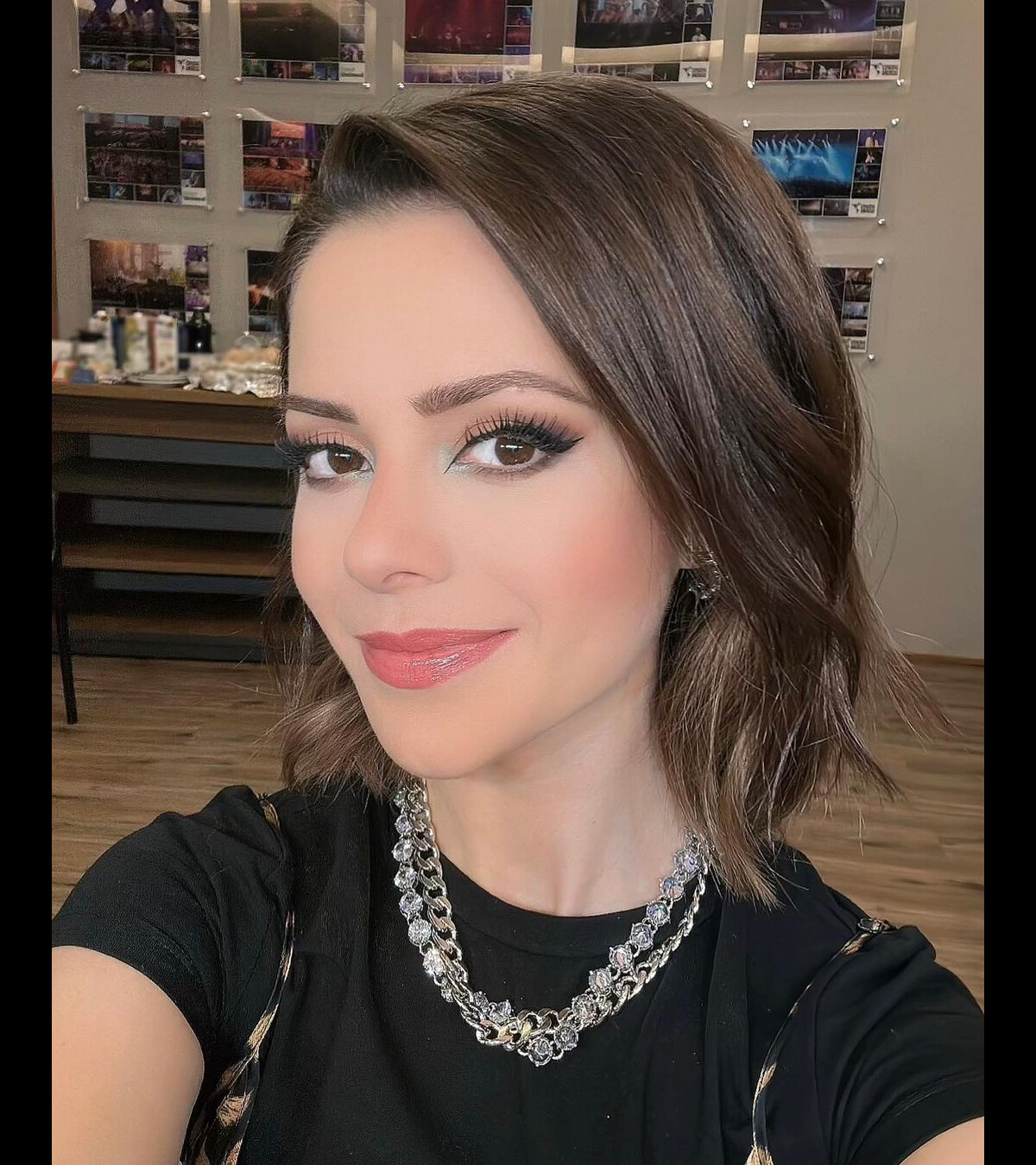 Foto: Sandy estava malhando na academia quando um clipe de Britney ...