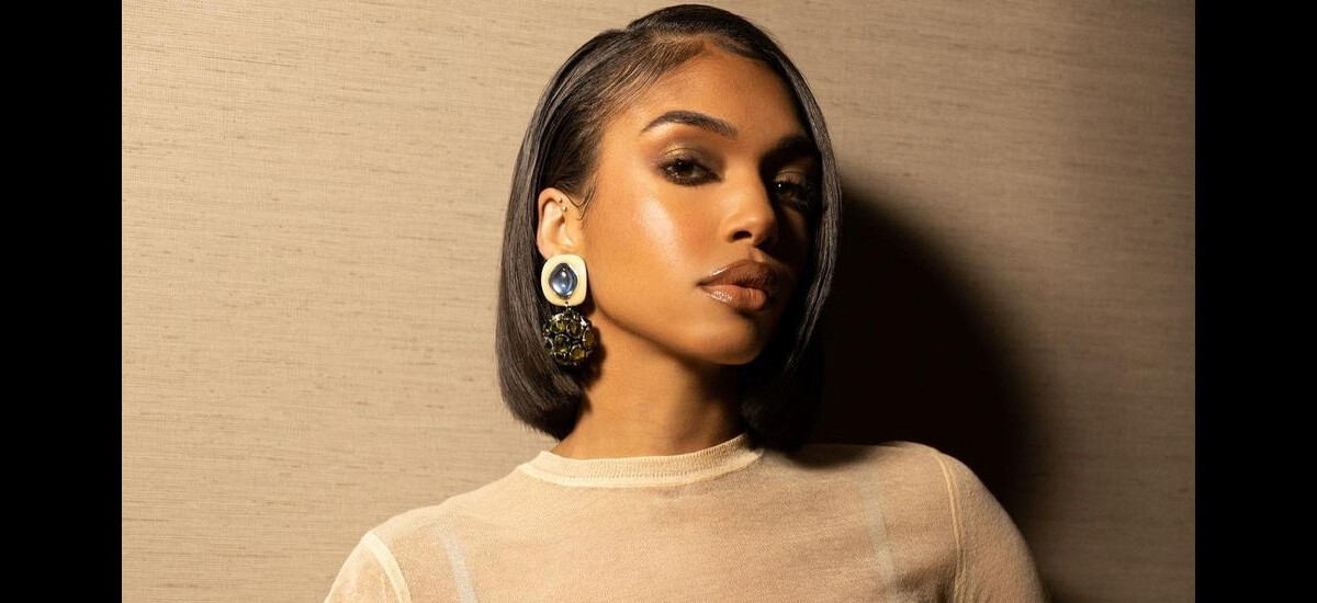 Foto: A modelo Lori Harvey é uma das famosas internacionais que usa o ...