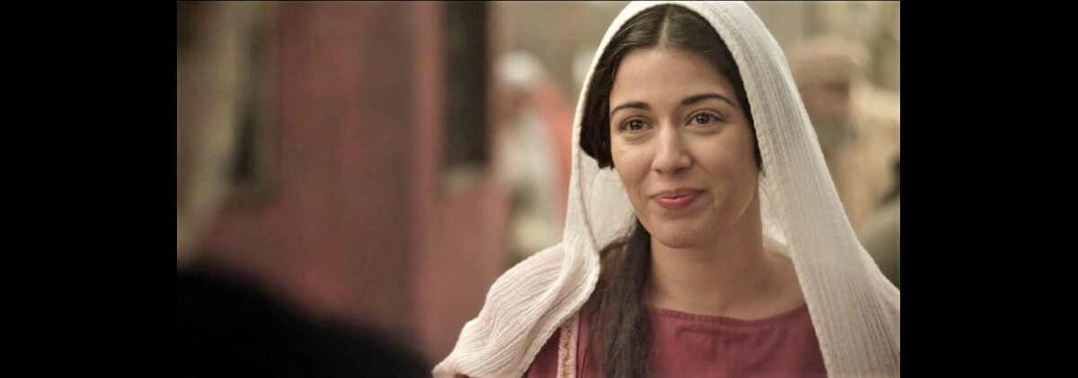 Foto: Atriz de Maria Madanela em 'The Chosen' fez desabafo sobre ...