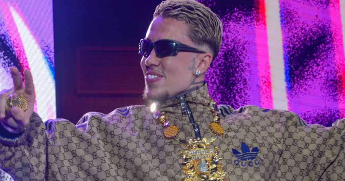 MC Daniel vai ser pai! Gravidez de Lorena Maria é anunciada no SBT e ...