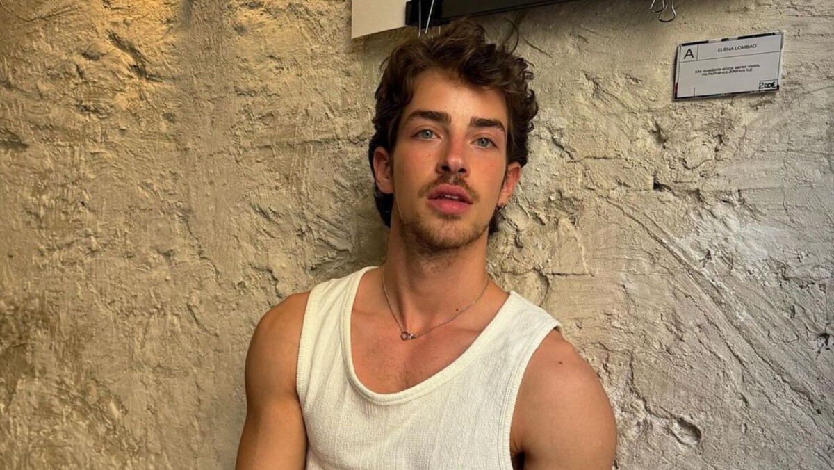 Foto: Como ter o corpo do ator Manu Ríos? Estrela da Netflix segue ...