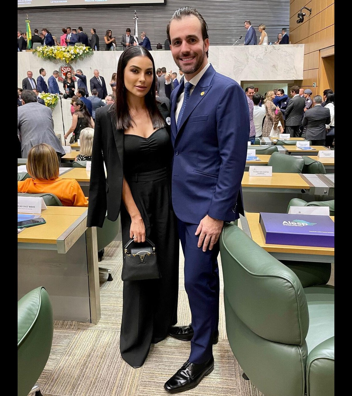 Foto: Casamento de Cíntia Chagas e Lucas Bove acabou após seguidas agressões do deputado ...