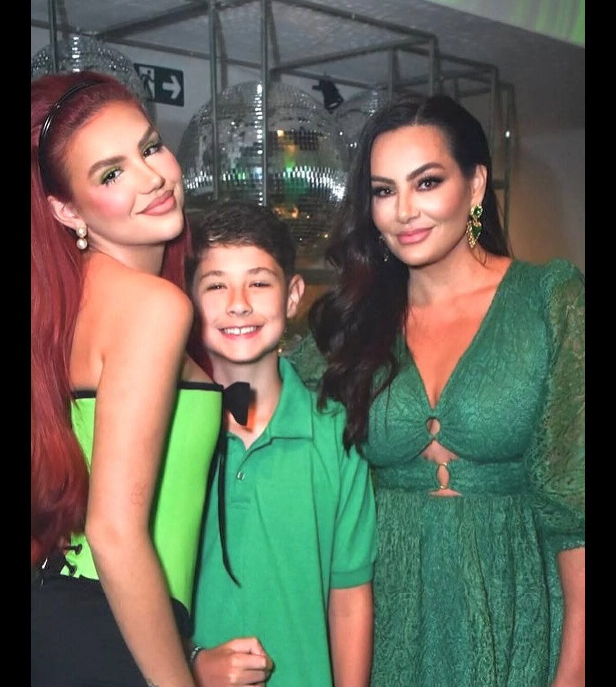 Foto: Daniele Aguiar, mãe da influenciadora e cantora Vivi Wanderley, foi grande amiga de Ayrton ...