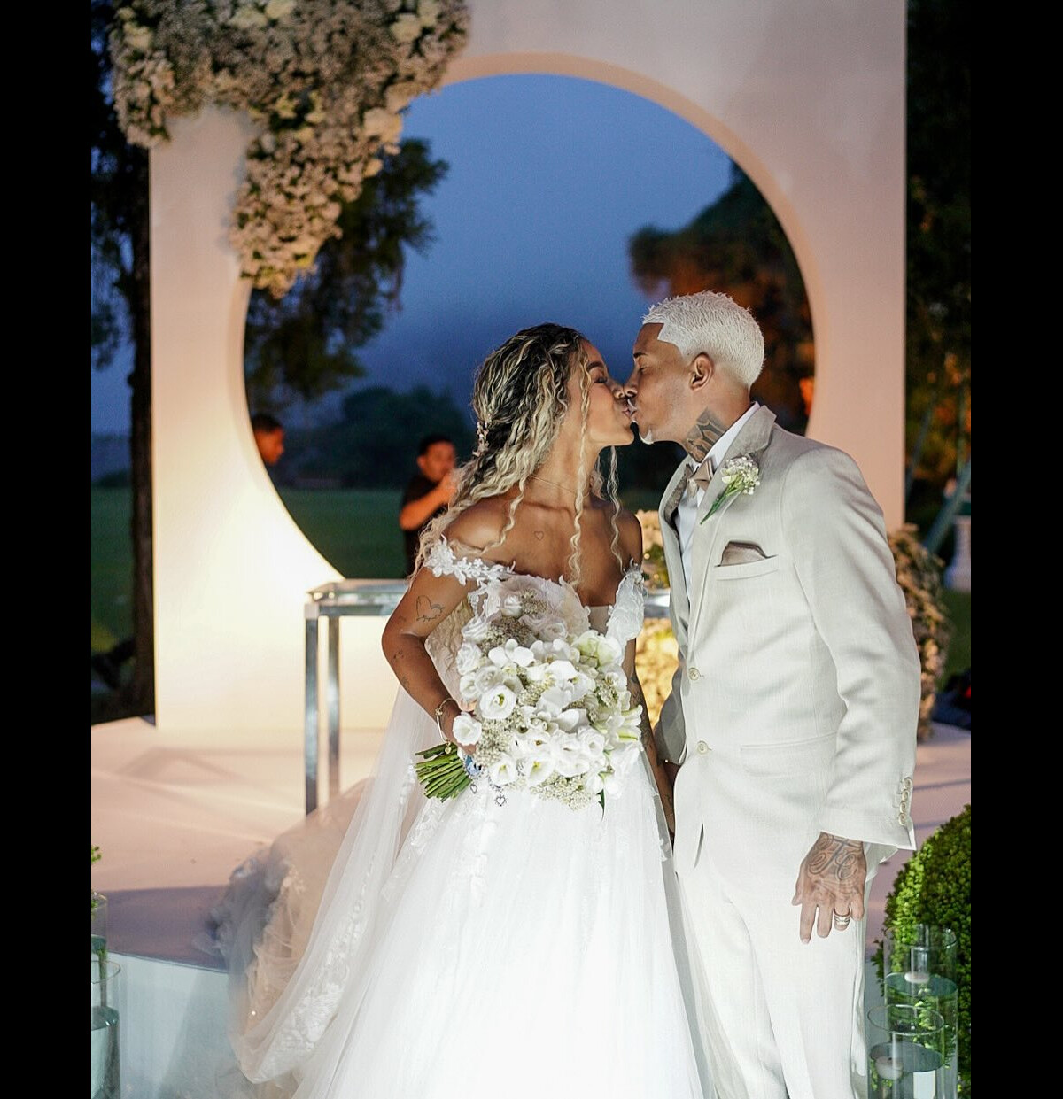 Foto: Vivi Noronha, esposa de Poze do Rodo, caprichou na escolha do seu modelito para o ...