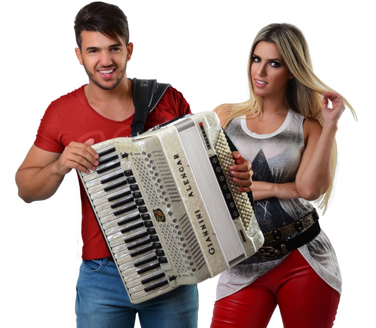 Foto: Thábata Mendes e Giannini Alencar formaram uma dupla de forró que ...