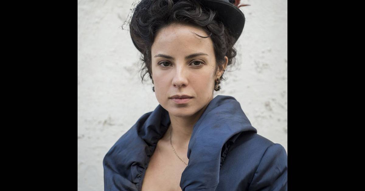 Andreia Horta Será A Protagonista Joaquina Filha De Tiradentes Na