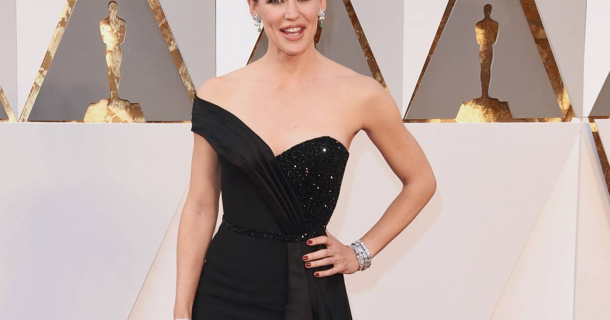 Jennifer Garner em modelo Versace - Purepeople