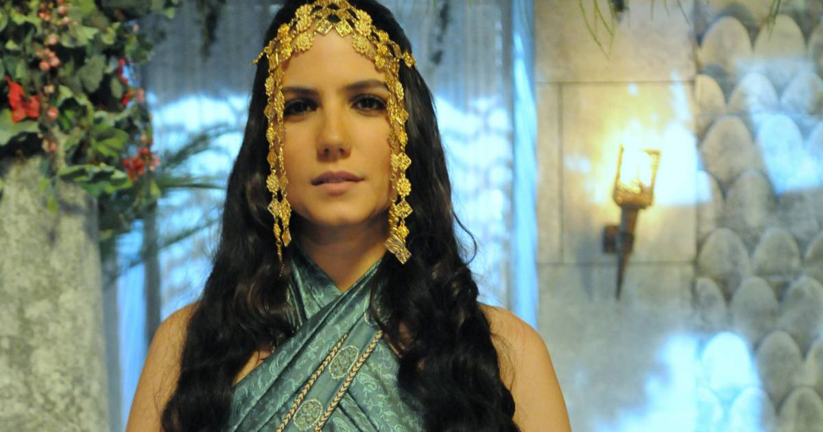 Adira (Rayana Carvalho) pede para ter os seus filhos de volta, na ...