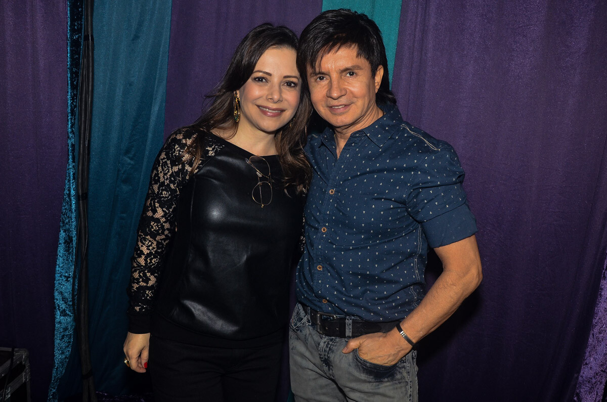 Foto: Noely e Xororó prestigiam show de Sandy - Purepeople