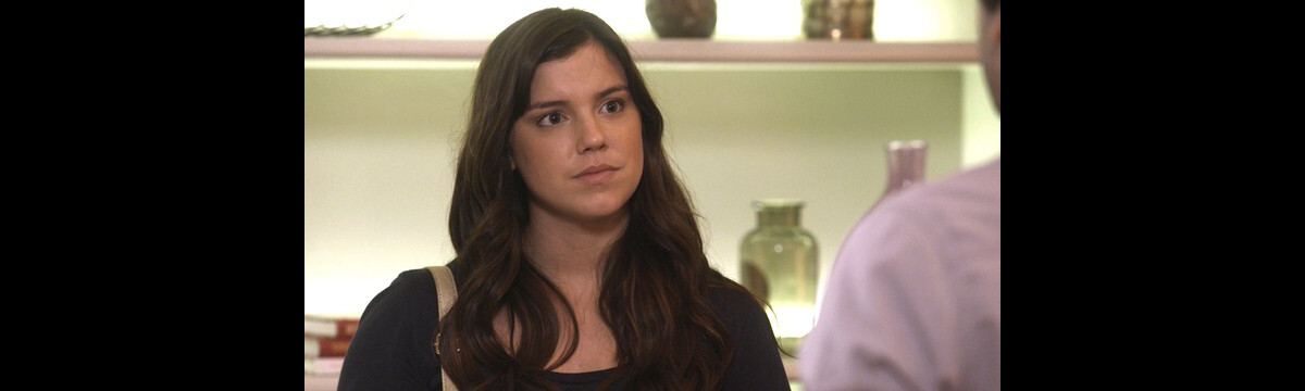 Foto: Marian (Alice Wegmann) surpreende Tiago (Humberto Carrão) em seu ...