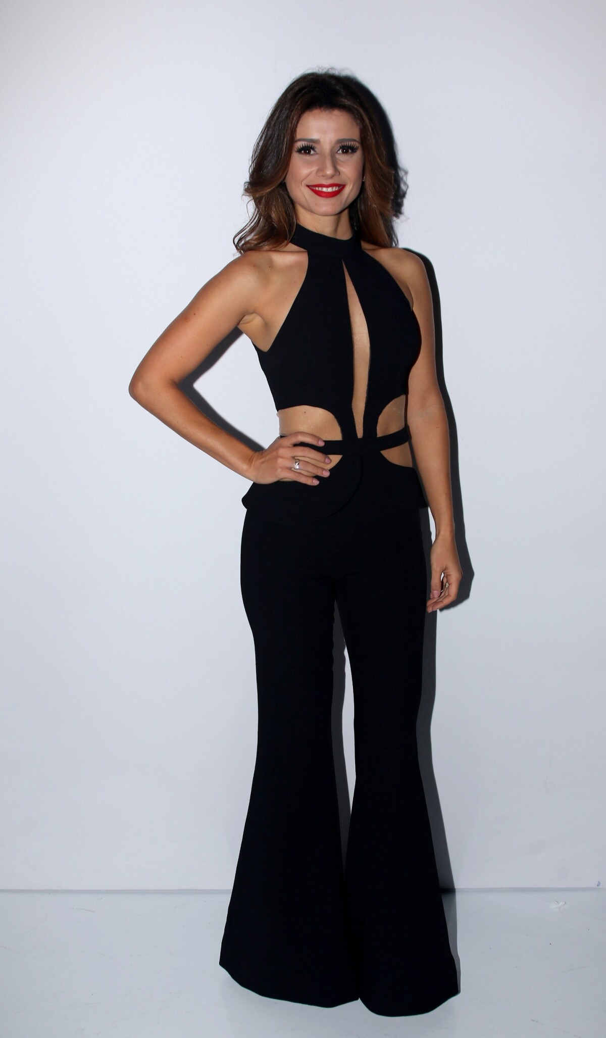 Foto: Paula Fernandes comentou as fotos nas quais aparece com Bruno ...