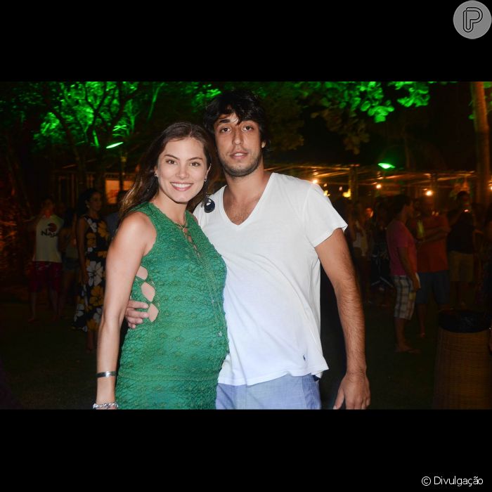 Bruna Hamú e o namorado, Diego Moregola, estão curtindo o Carnaval em ...