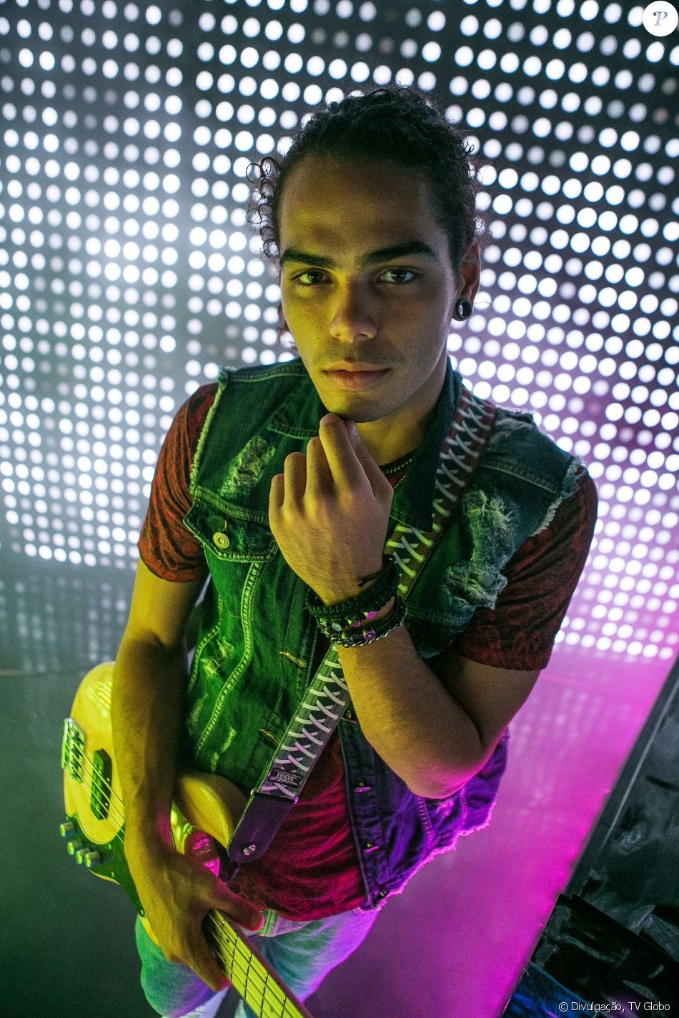 Com novo visual, Enzo Romani comenta nova fase de Jaílson na novela ...