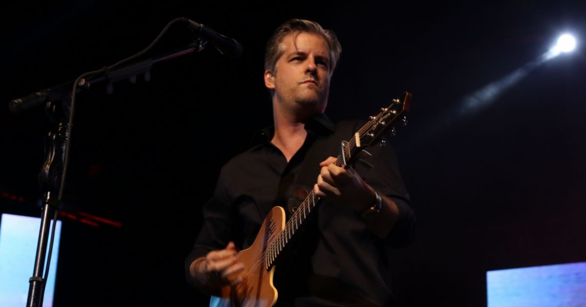 Victor Chaves se pronunciou na web após ser indiciado pela polícia ...