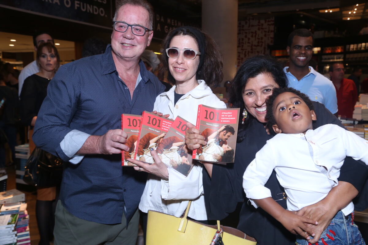Foto: Luiz Fernando Guimarães, Fernanda Torres e Regina Casé, com o ...