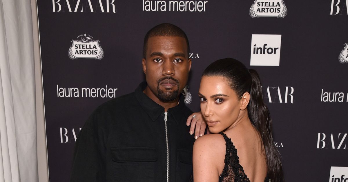Casada com Kanye West, Kim Kardashian recebeu Chicago por meio de uma ...