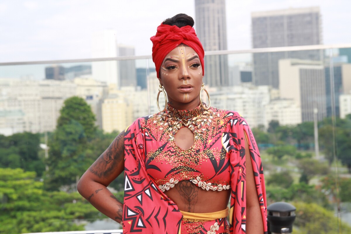 Foto: A cantora de funk subiu pela primeira vez no comando de um trio ...