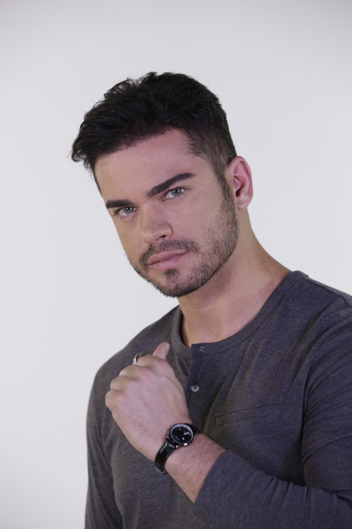 Foto: André (Sidney Sampaio) se incomoda com a aproximação de Brenda ...