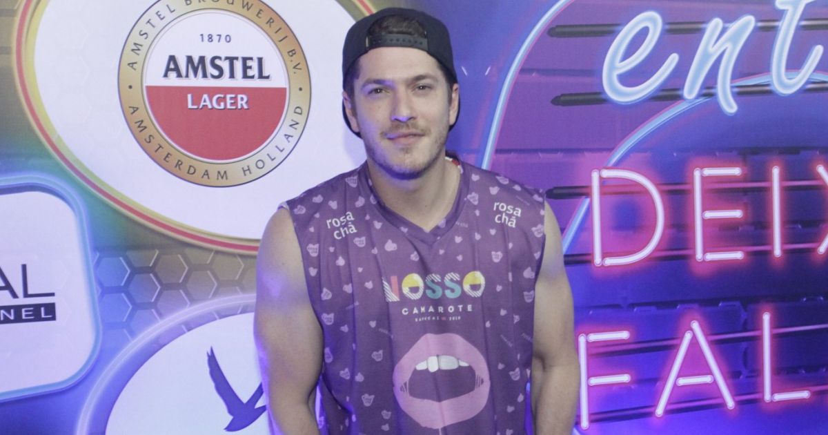Caio Paduan, da novela 'O Outro Lado do Paraíso', curtiu Carnaval a DJ ...