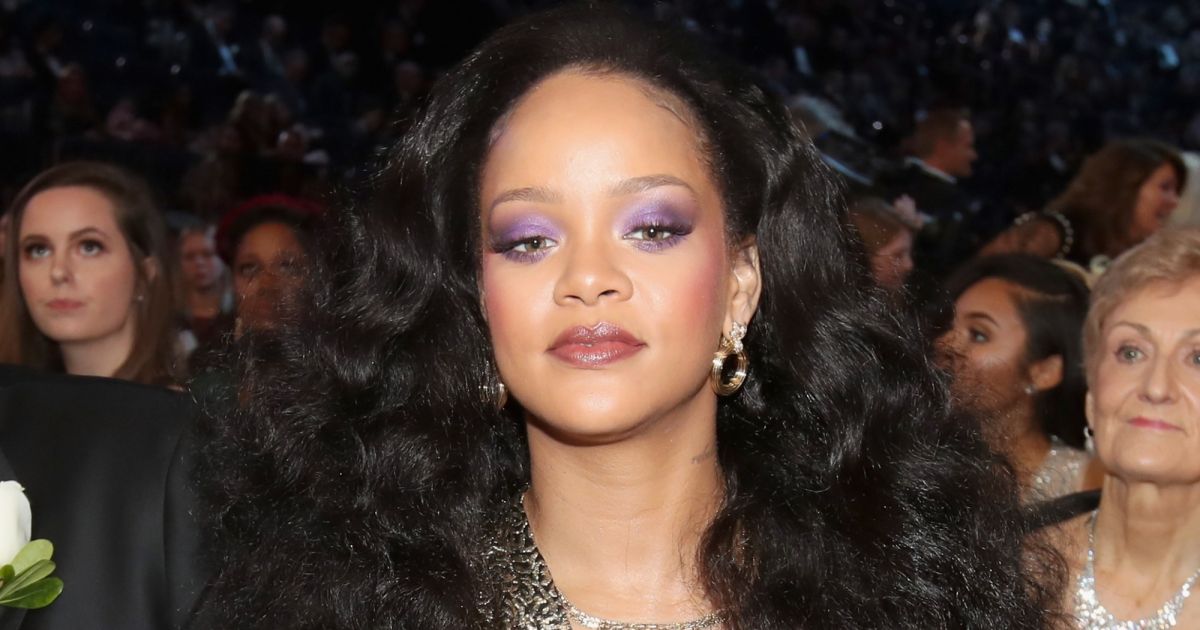 Rihanna destacou que o anúncio fez mal não só a ela, como a outras ...