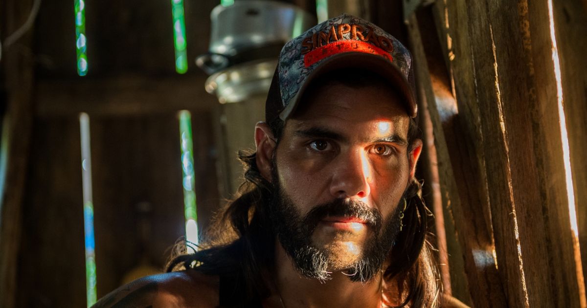 Mariano (Juliano Cazzaré) acrescenta ao acordar na novela 'O Outro Lado ...