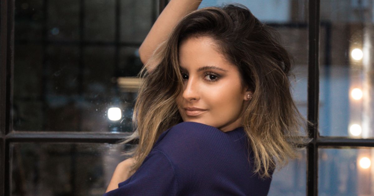 Amanda de Godoi clareou os cabelos após novela 'Tempo de Amar' - Purepeople