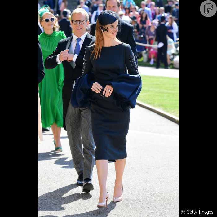 Actress Sarah Rafferty escolheu um tom mais escuro para o casamento do ...