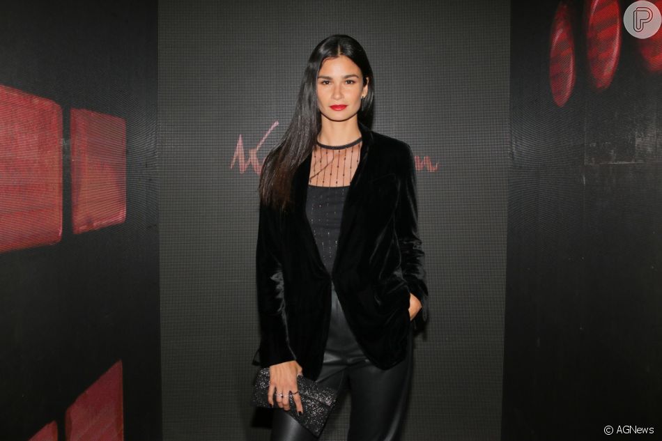 Carol Ribeiro na festa de 90 anos da Kopenhagen, em São Paulo - Purepeople