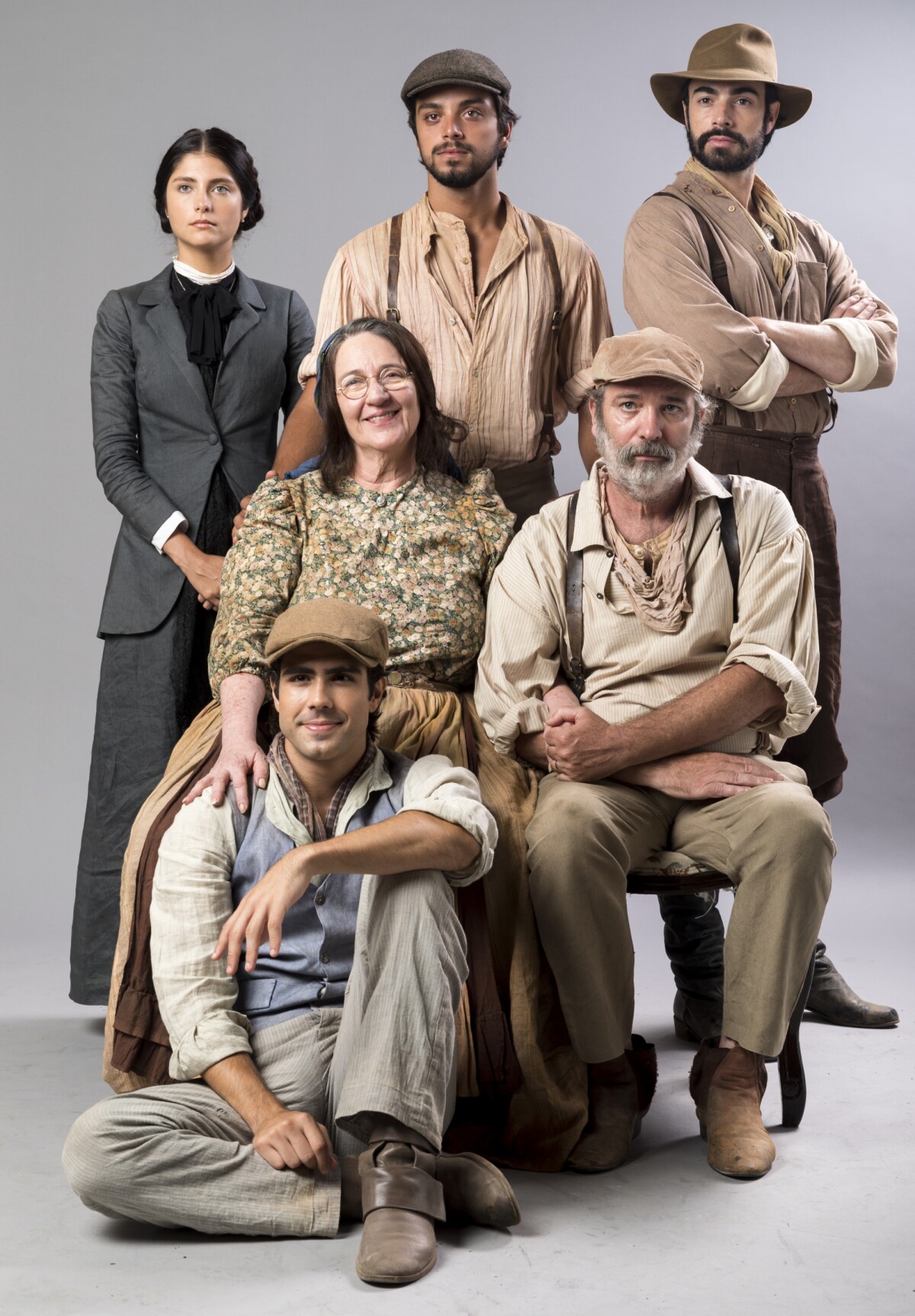 Foto: Fani (Tammy Di Calafiori) recorre a Luccino (Juliano Laham) ao ...