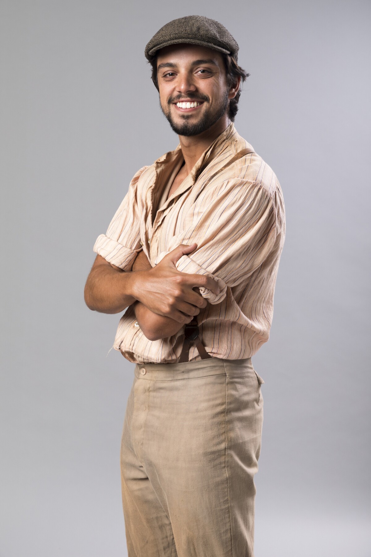 Foto: Ernesto (Rodrigo Simas) revela a Edmundo (Nando Rodrigues) ser ...