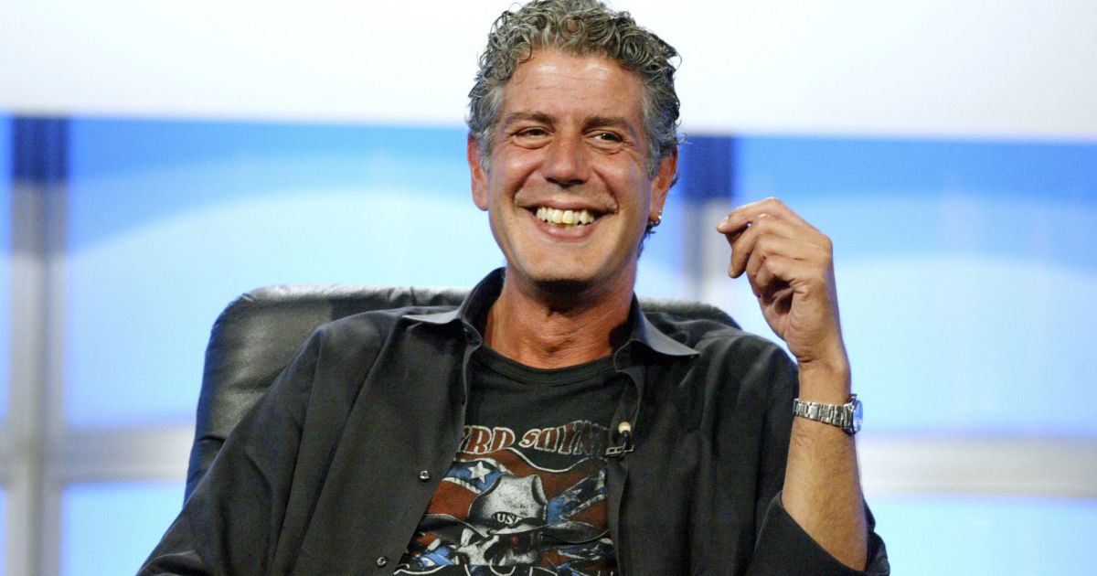 A CNN lamentou a morte de Anthony Bourdain em nota oficial - Purepeople