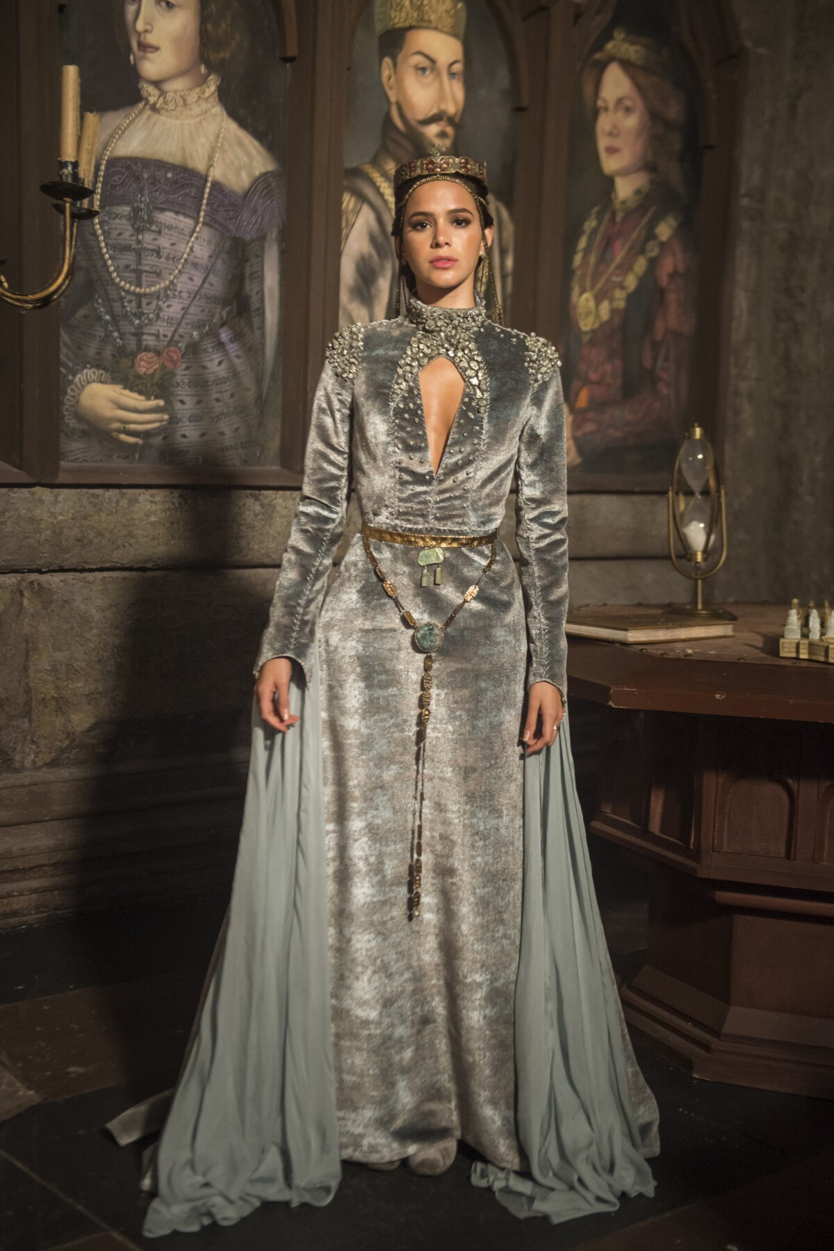 Foto: Bruna Marquezine vive a princesa Catarina na novela 'Deus Salve o ...