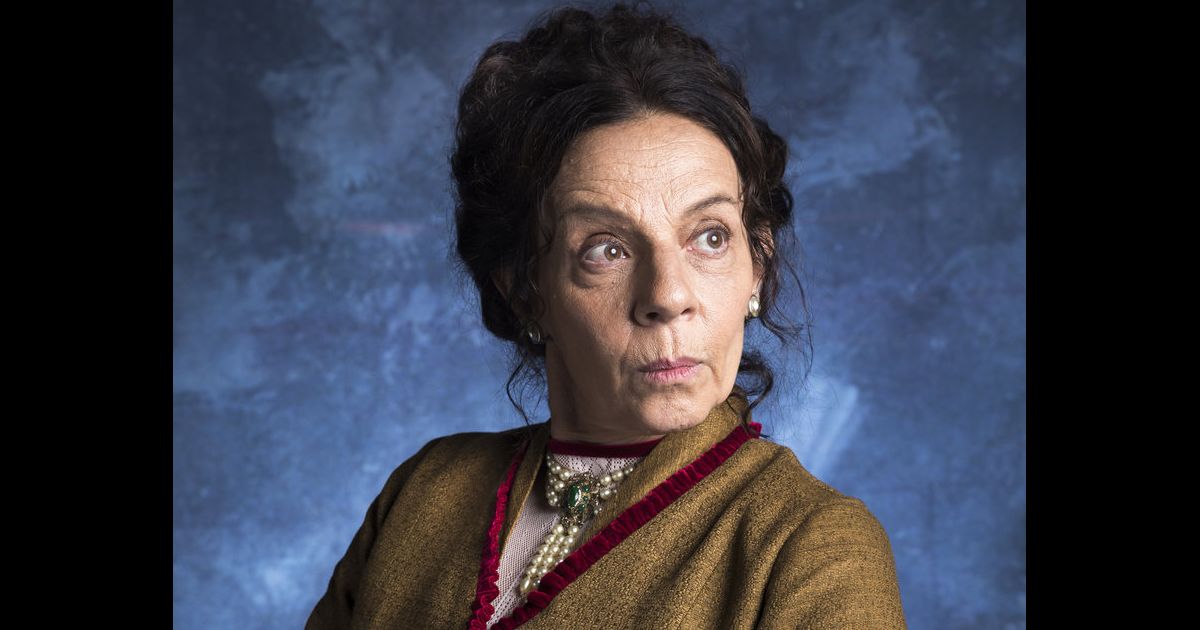 Agustina (Rosi Campos) se revolta com Carmen (Christiane Torloni) nos ...