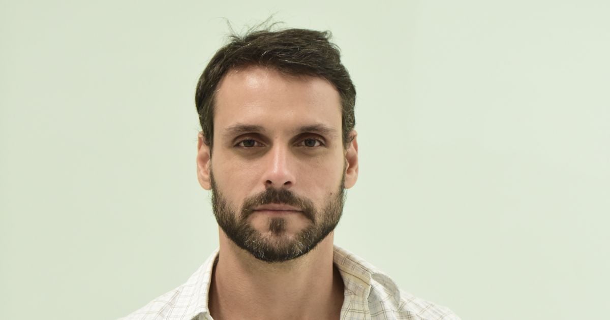 Felipe Cunha é o protagonista Antonio da novela 'Topíssima'. Ator ...