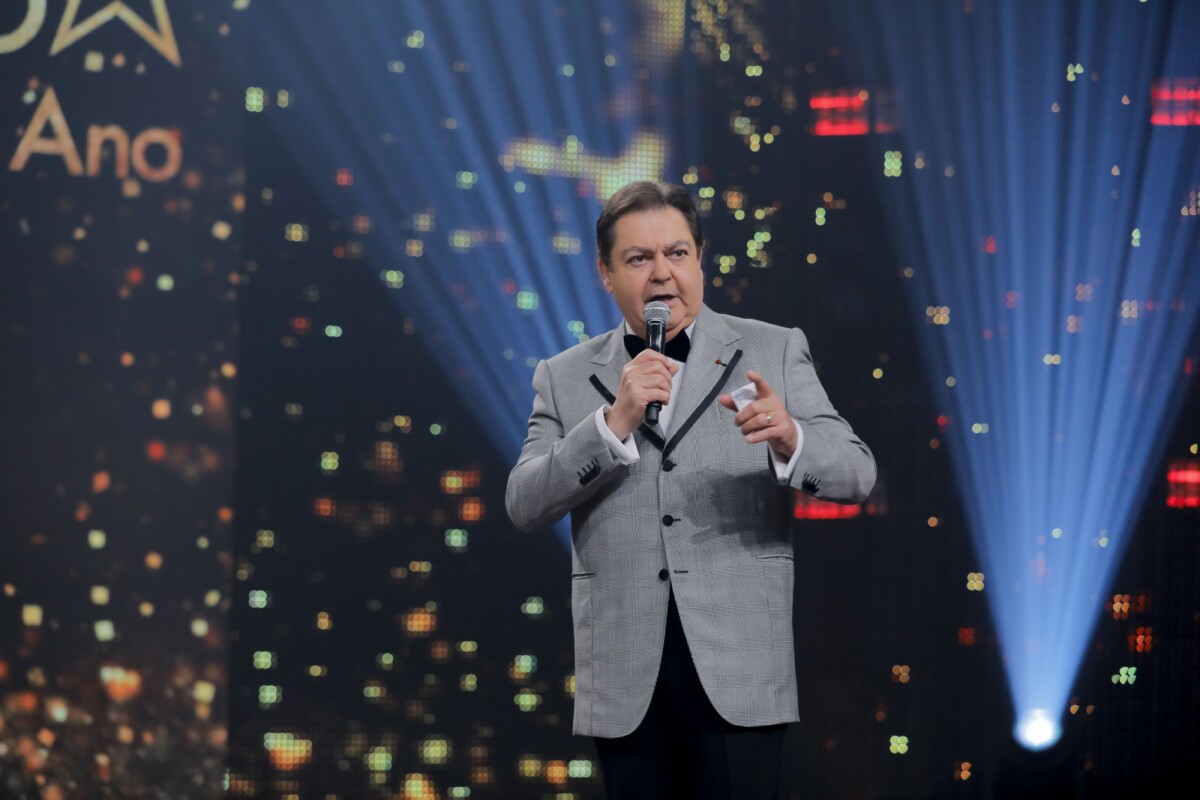 Foto: Faustão está há mais de 30 anos à frente do 'Domingão' - Purepeople