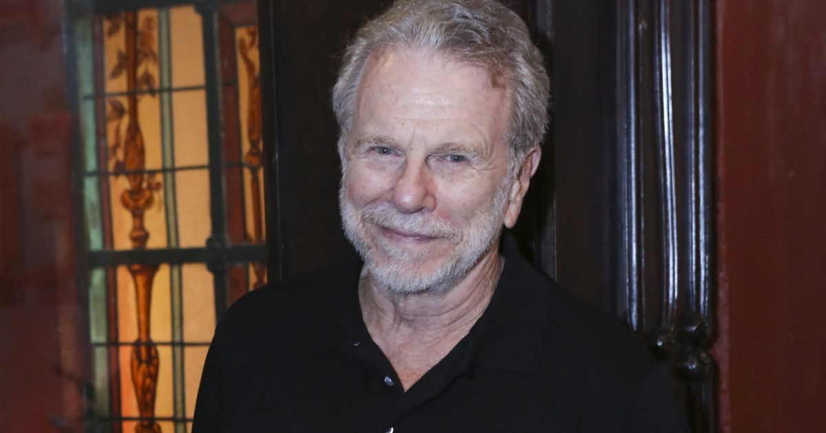 Nos próximos capítulos da novela 'Bom Sucesso', Feitosa (Jonas Bloch ...