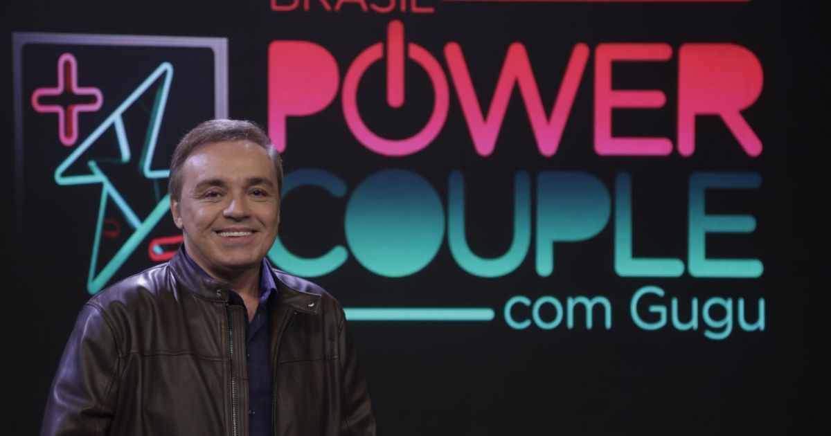 Gugu Liberato apresentava o reality 'PowerCouple' no SBT - Purepeople