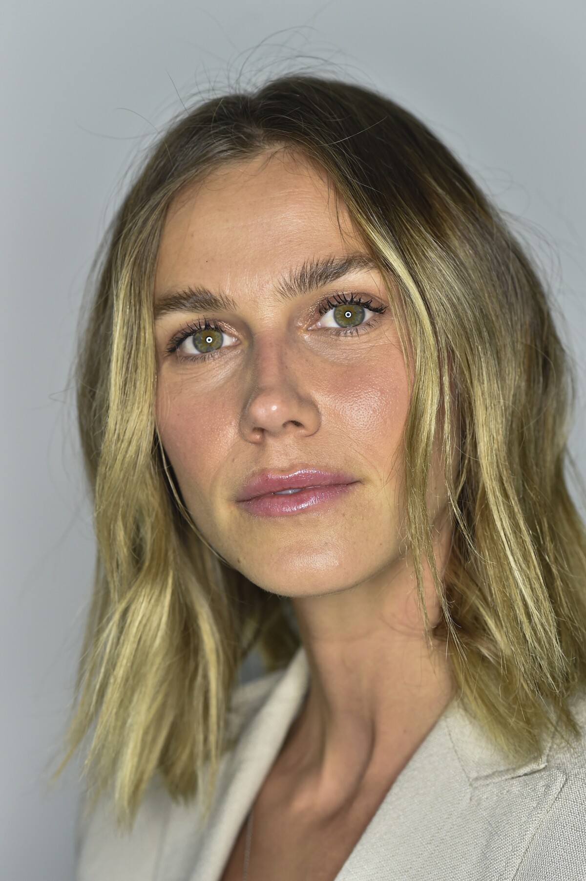 Foto: Pele natural e glow: em 2019, produtos com acabamento cremoso e ...